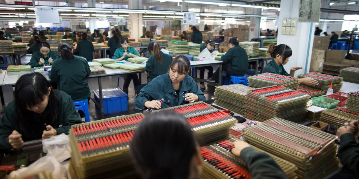 Chinese manufacturing hit 5-month high in May | Fortune