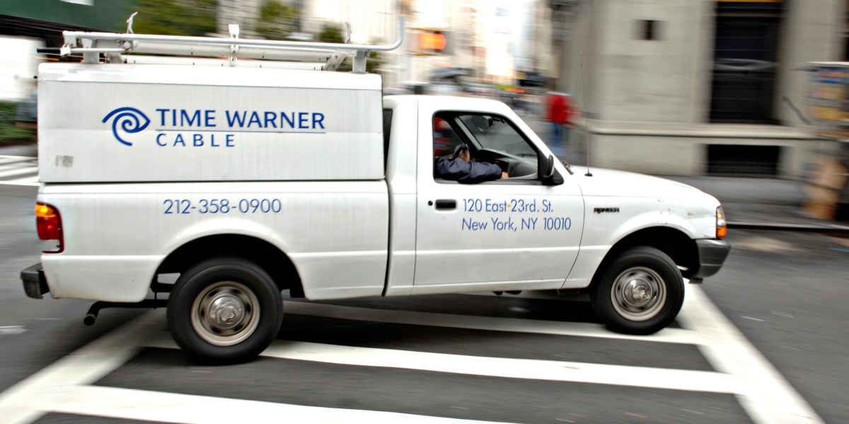 Time Warner Cable adds more subscribers, but earnings slip | Fortune