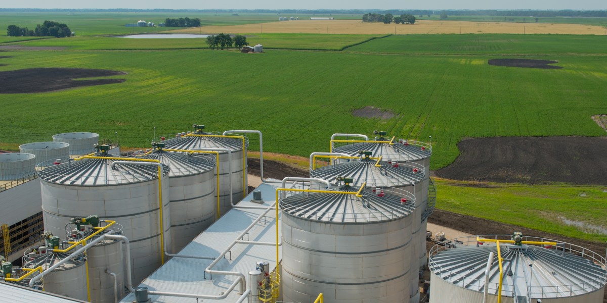 Fuel your car with farm waste — first cellulosic ethanol plant opens ...