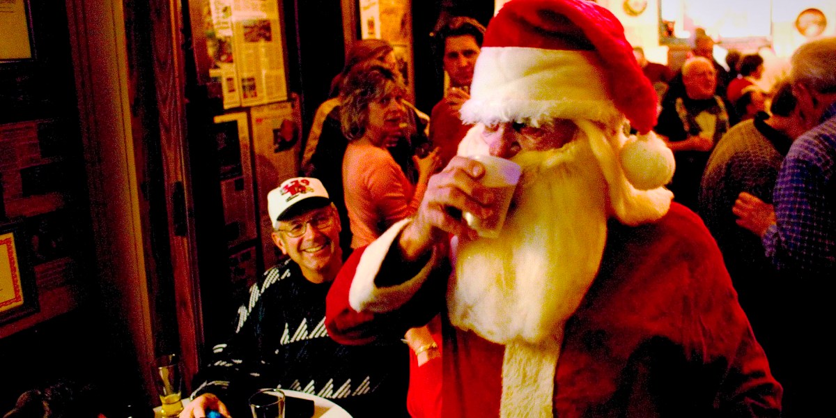 11 alcoholic holiday gifts for drinkers | Fortune