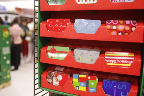 How to make the most out of gifting gift cards | Fortune