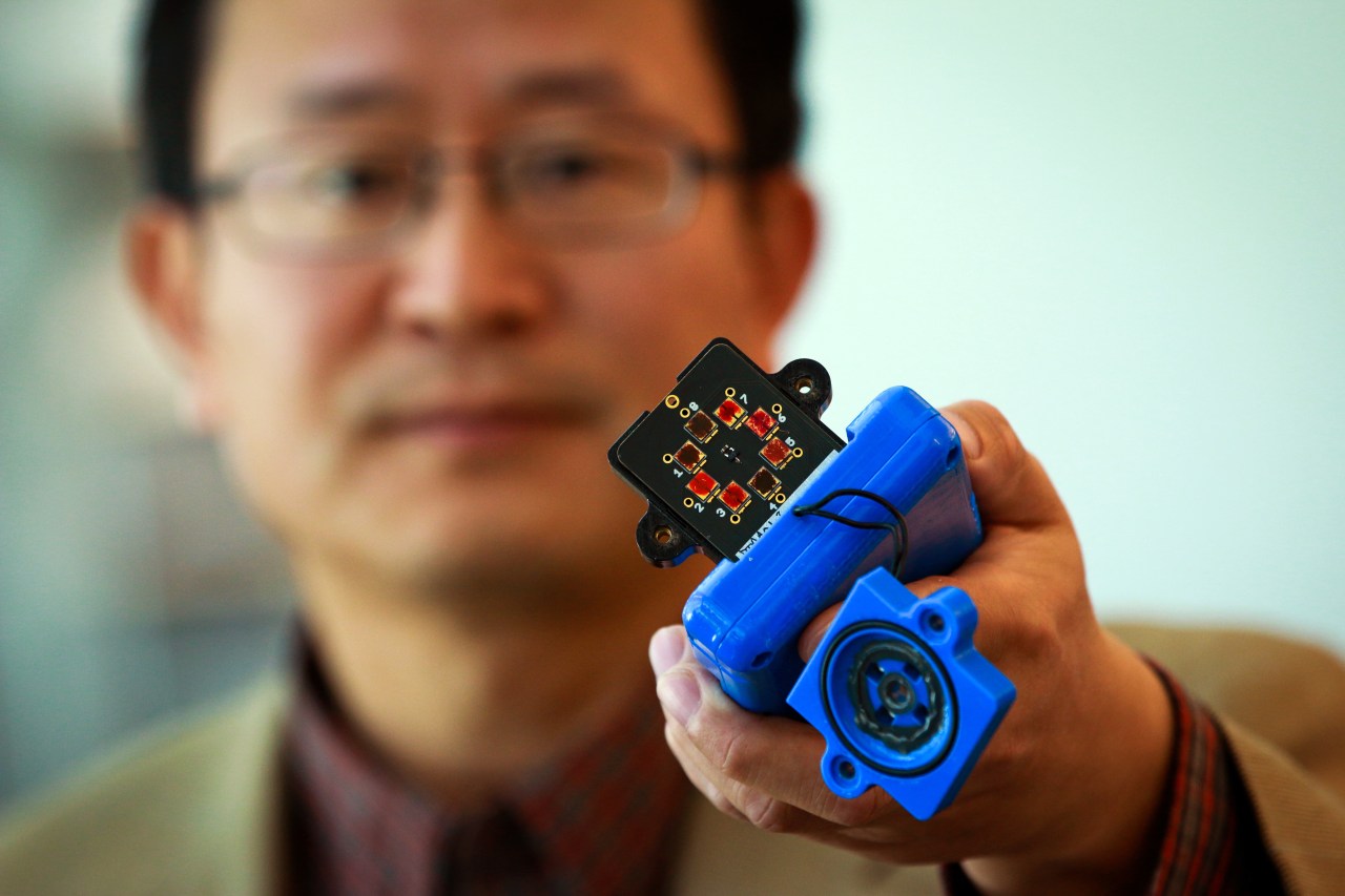 Inspired by 9-11, researcher builds bomb detector | Fortune