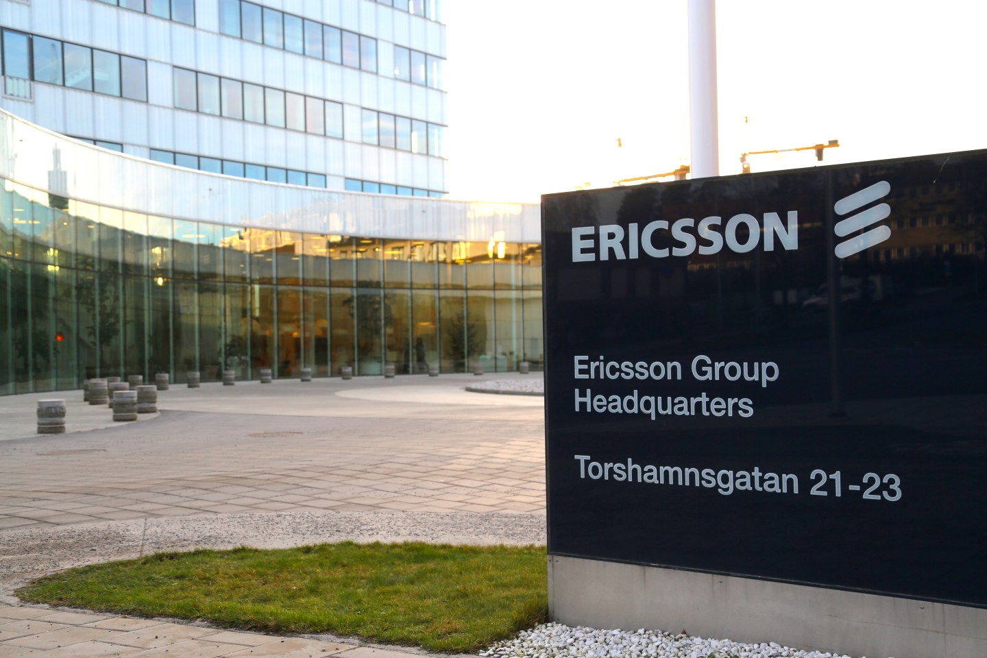 Apple Signs Peace Deal With Ericsson | Fortune