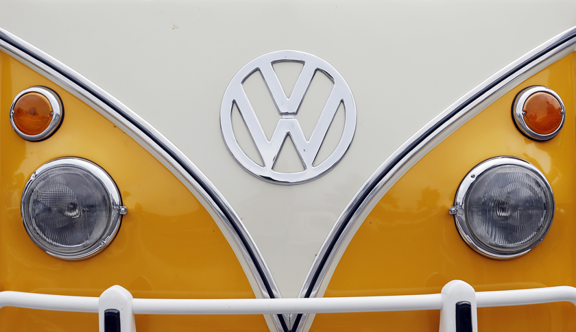 Elon Musk Confirms Tesla Minibus Built on Model X Chassis | Fortune