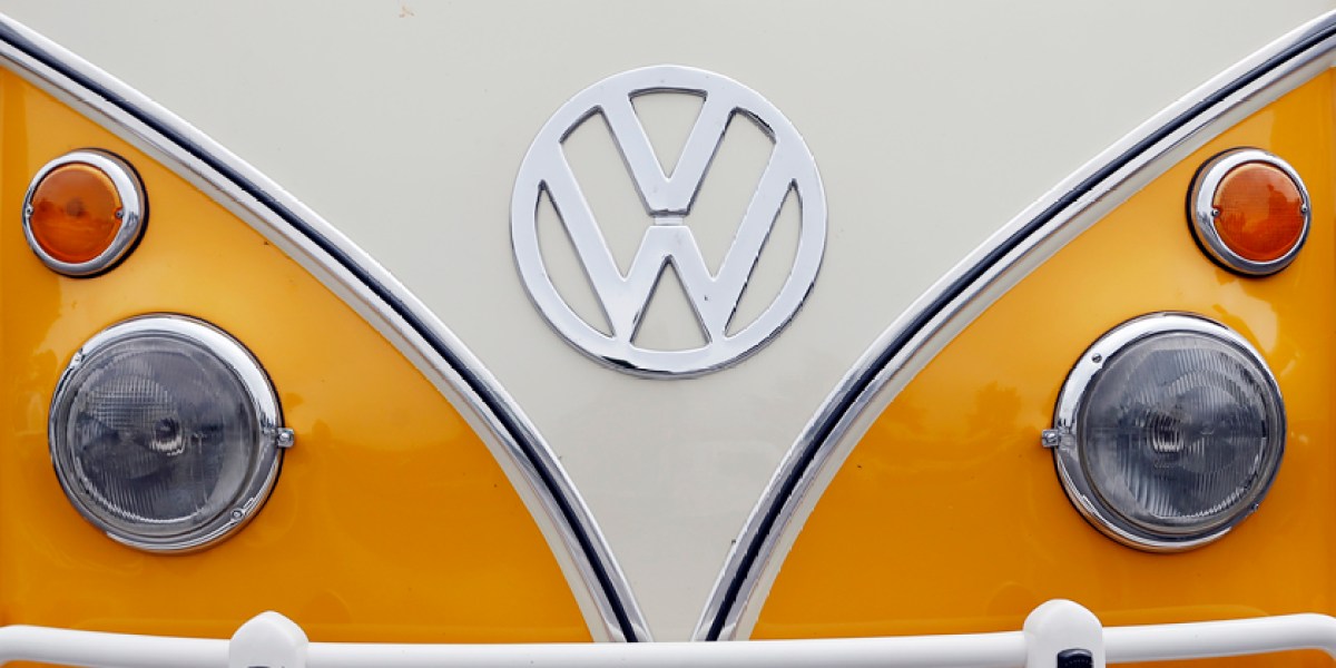 Elon Musk Confirms Tesla Minibus Built on Model X Chassis | Fortune