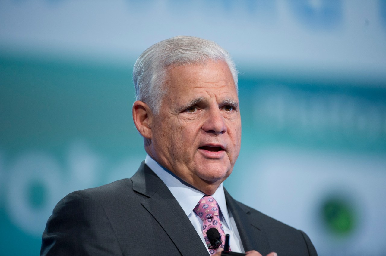 EMC's Joe Tucci seeks to reassure disgruntled VMware shareholders | Fortune