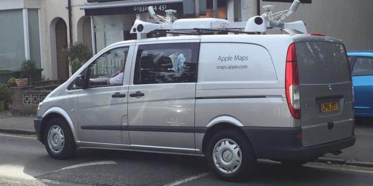 Apple street-mapping minivan spotted near London | Fortune