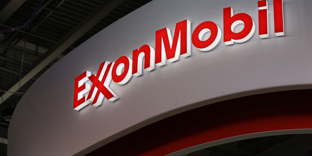 Rockefeller's Heirs Divest From "Morally Reprehensible" Exxon | Fortune