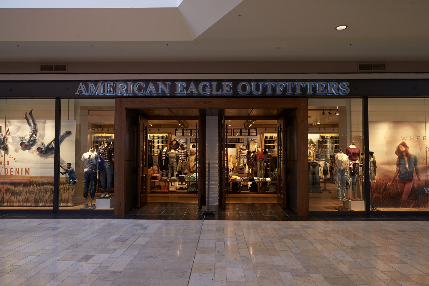 American Eagle Outfitters is weaning shoppers off of discounts | Fortune