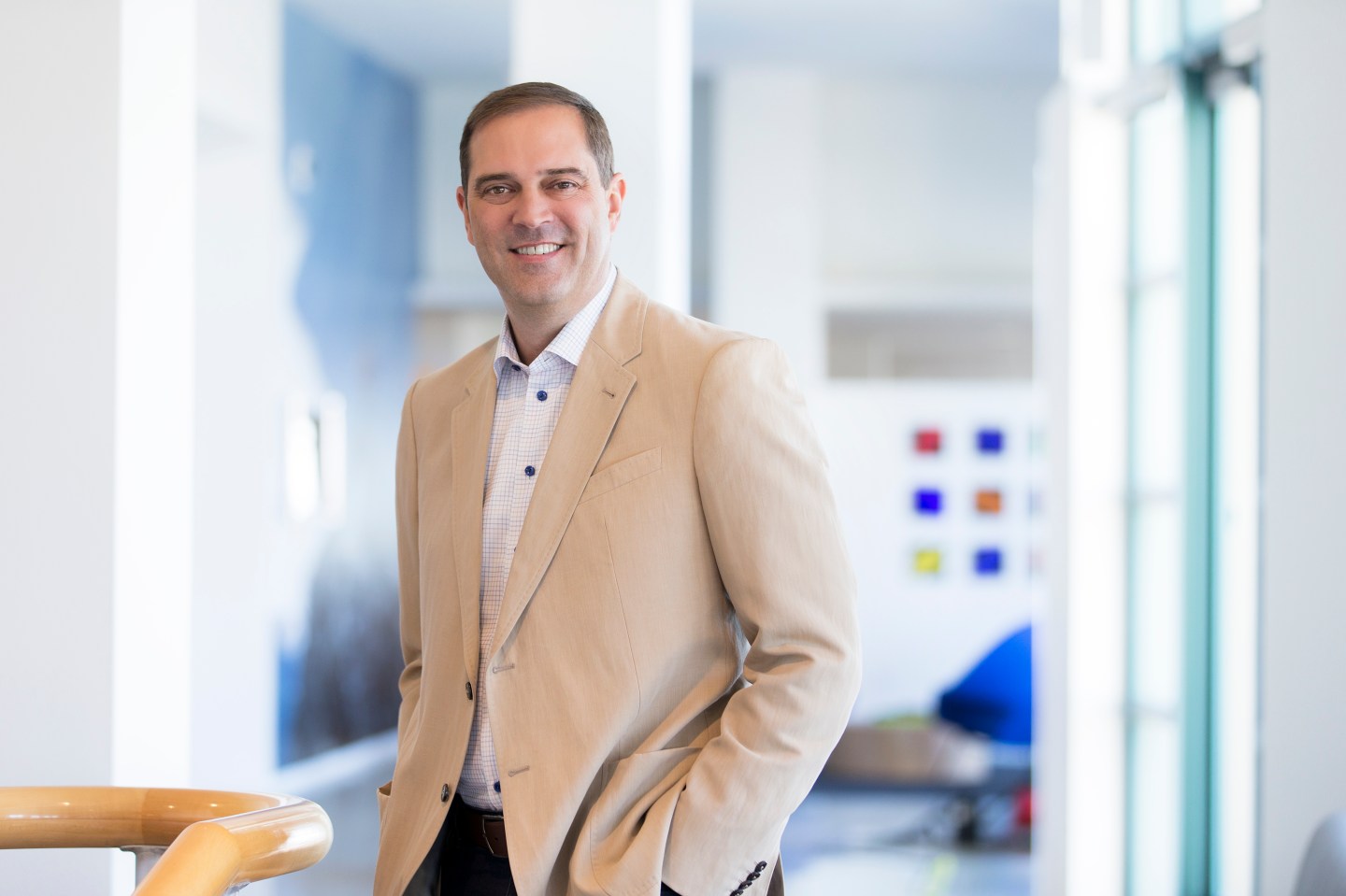 Cisco CEO Chuck Robbins is flipping all the right switches | Fortune