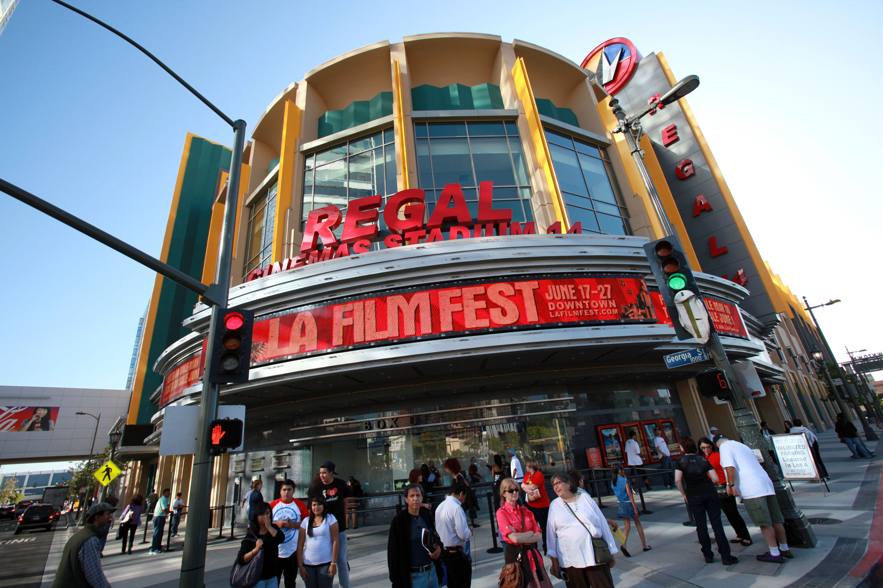 Regal Checking Bags, Purses Before Admission To Movie Theaters | Fortune