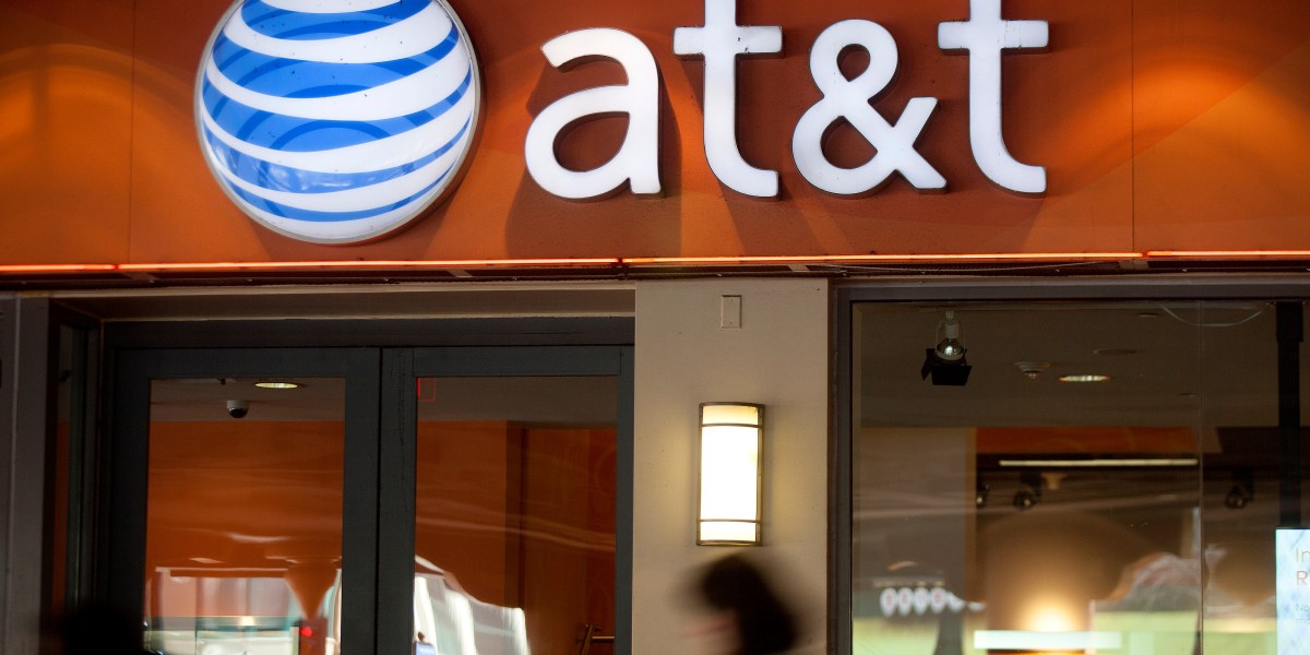 AT&T Offers First TV-Wireless Bundle After Completing DirecTV Deal ...