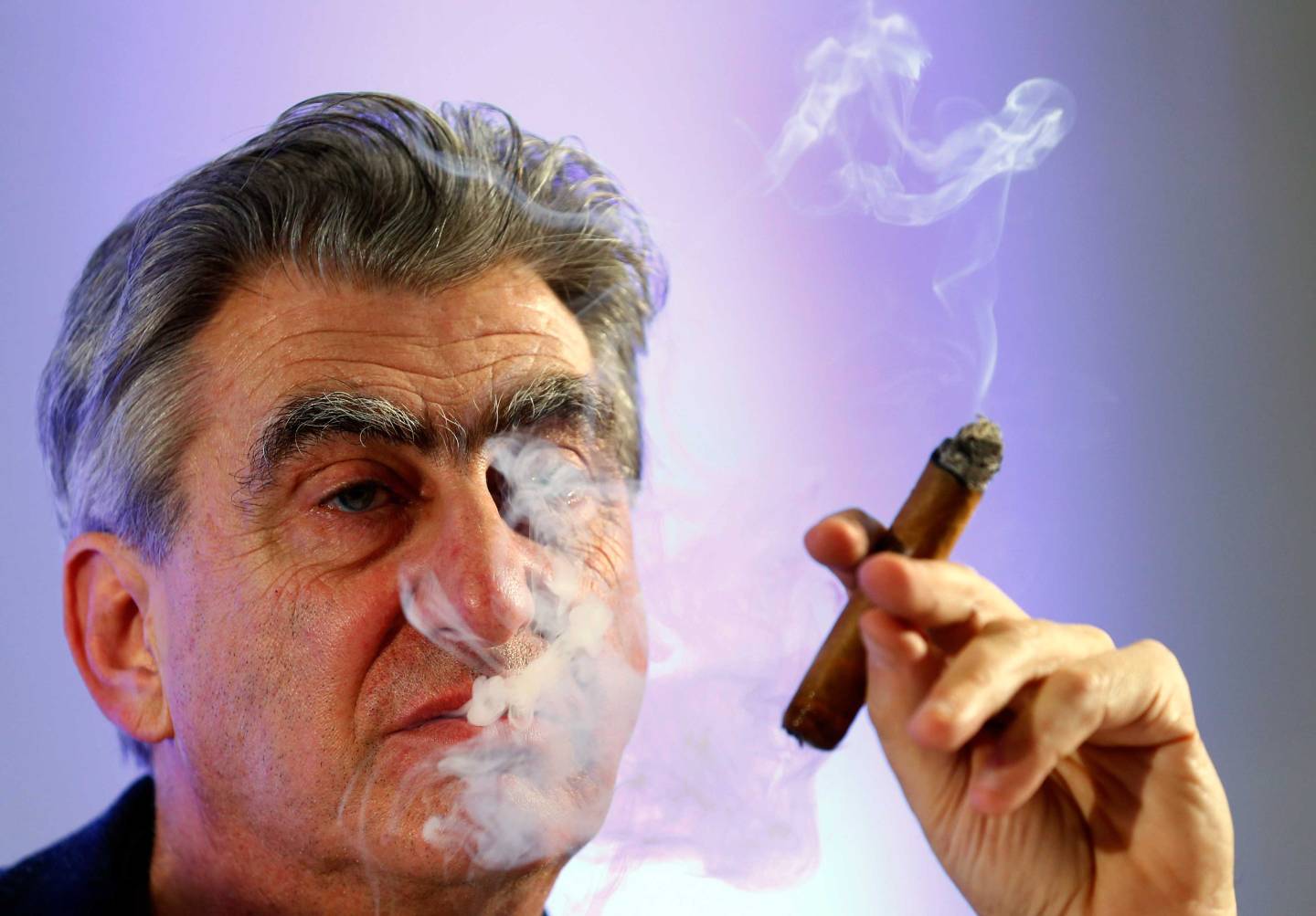 Swatch CEO Nick Hayek calls the Apple Watch an "interesting toy" | Fortune