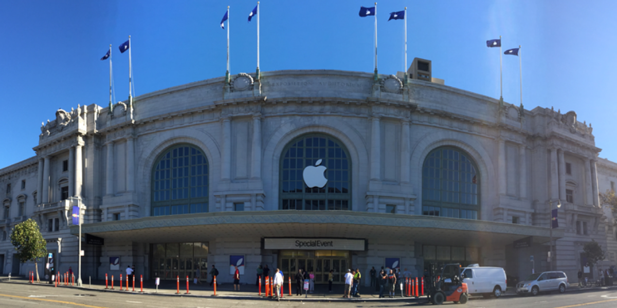 Live blogging Apple's big event. New iPhones, new Apple TV expected ...