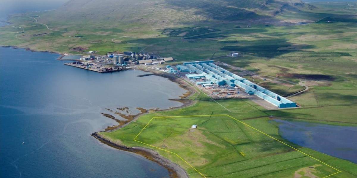 Solar startup raises funding to build a big factory in Iceland | Fortune