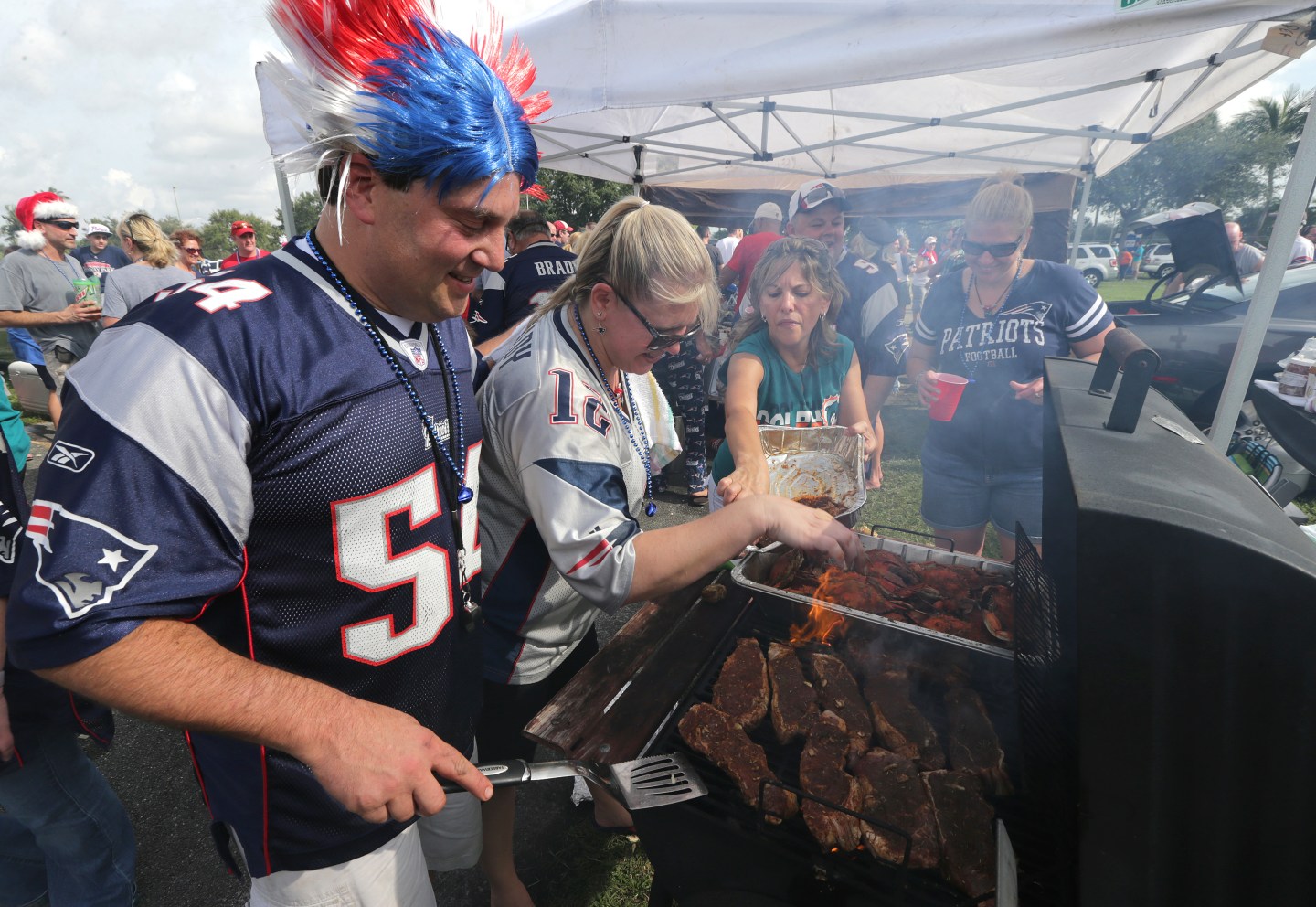 NFL Tailgaters Spend $200 Per Game | Fortune