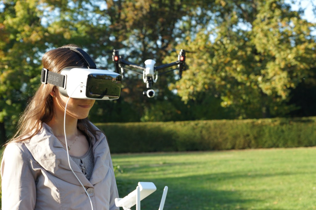 The CloudlightFPV app lets you pilot real-world drones with VR | Fortune