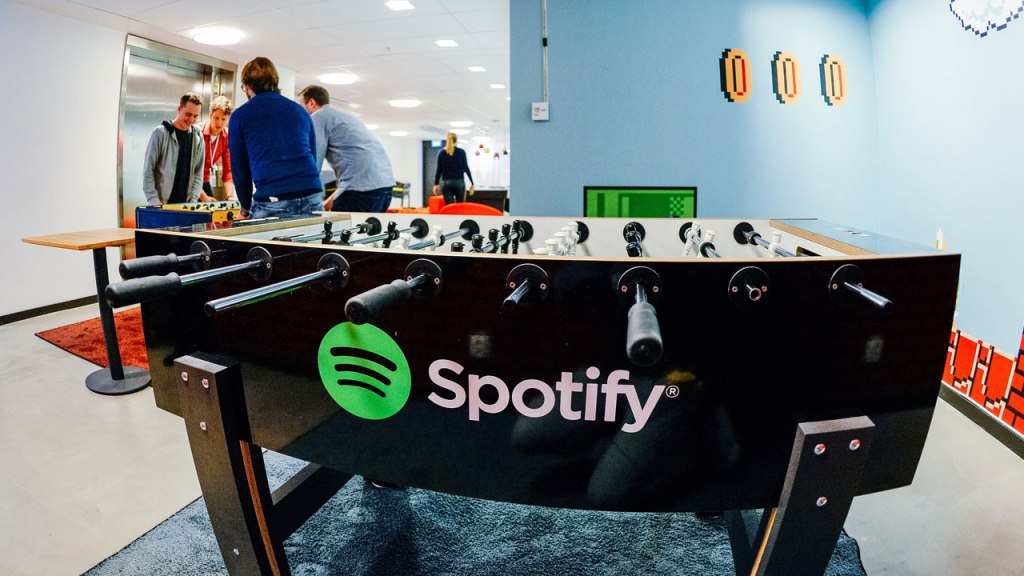 Starbucks, Spotify team up for new in-store music service | Fortune