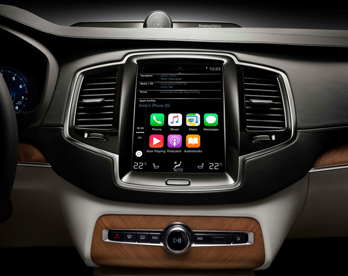 Volvo's Apple CarPlay Interface May Be a Game-Changer | Fortune