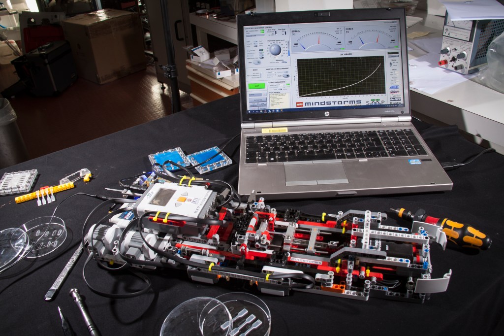 Scientists Discover Lego Toys Can Make Good Lab Tools | Fortune