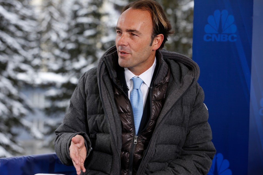 Hedge Fund Manager Kyle Bass is Shorting A Real Estate 'Ponzi Scheme ...