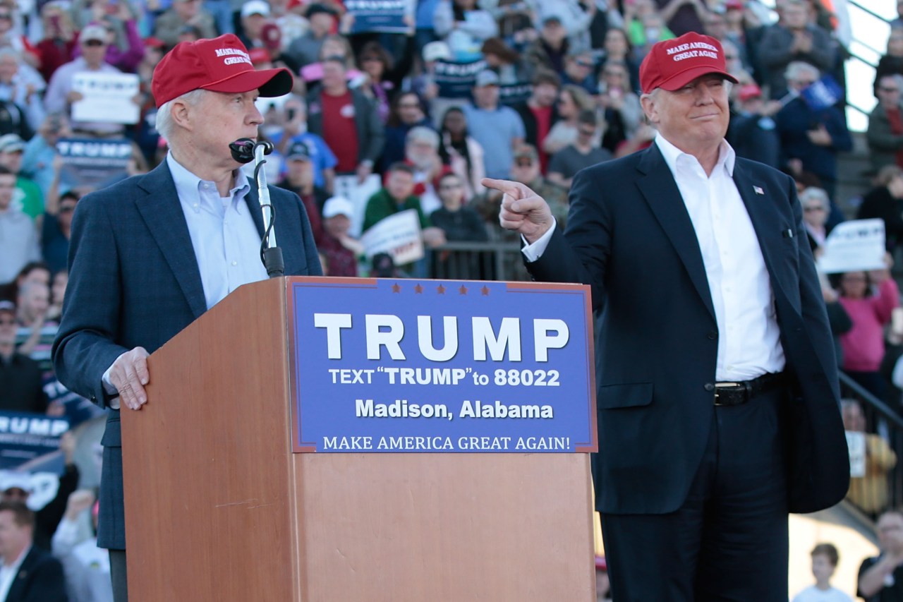 Donald Trump Endorsed By Senator Jeff Sessions | Fortune