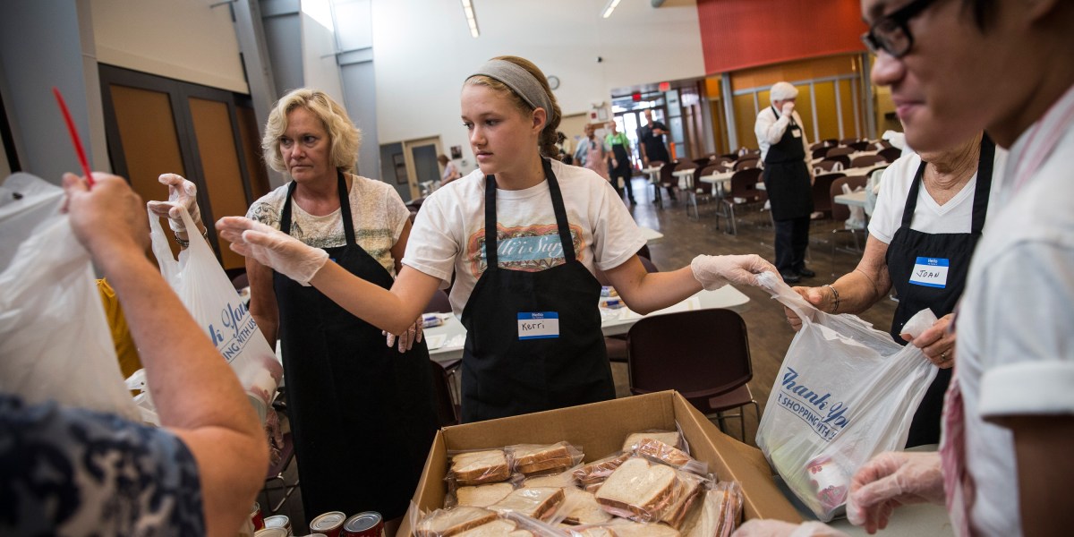 8 Companies That Encourage Employees to Volunteer | Fortune