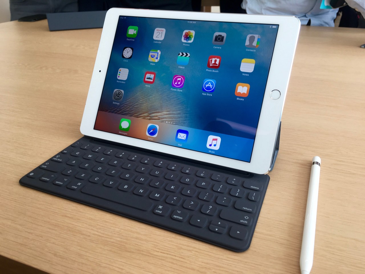 Microsoft Targets Apple's iPad Pro Computer Claims in New Ad | Fortune