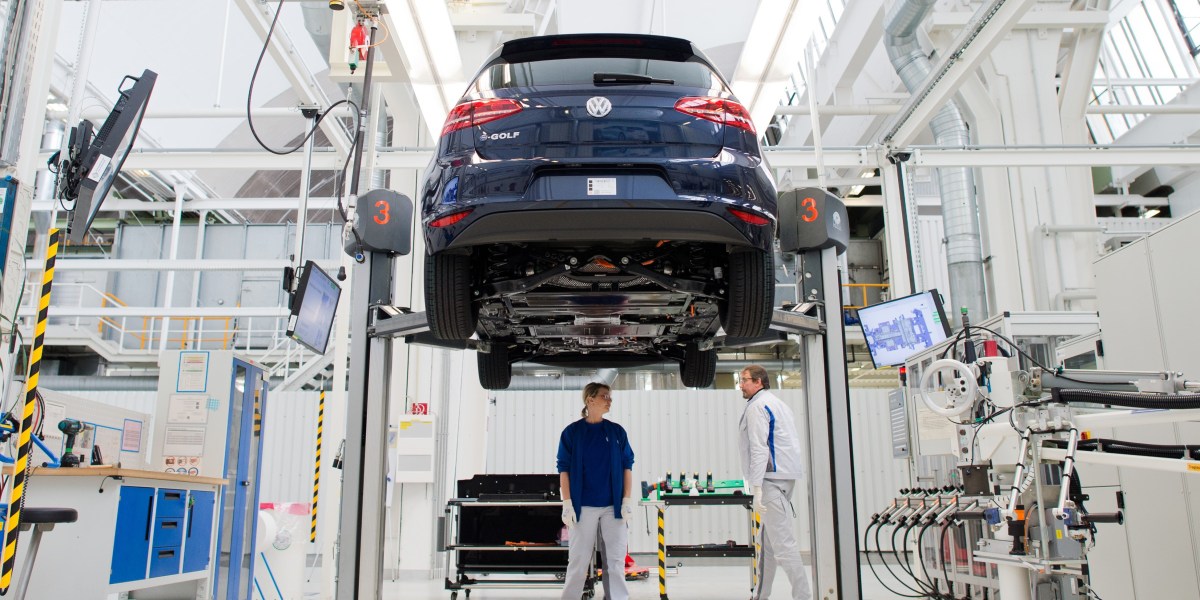 Here's Why Automakers Are Building Cars With Bigger Engines | Fortune