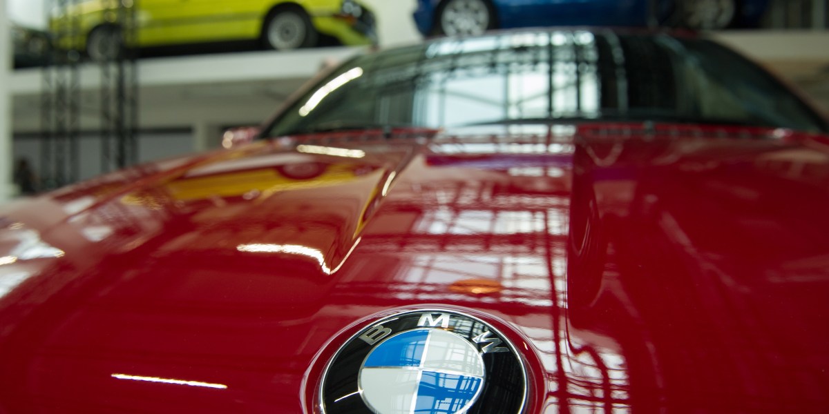 BMW 3 Series Prototype Luxury Car Turns Into a Real-Life Transformer ...