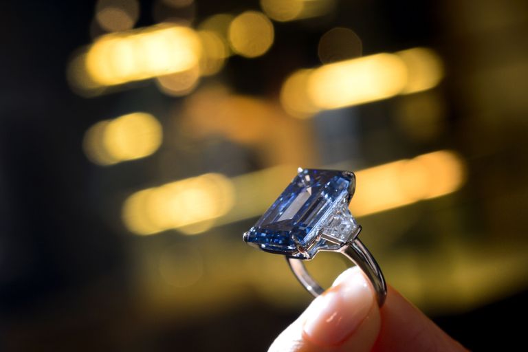 14.6-Carat Blue Diamond Is Most Expensive Jewel Ever Sold at Auction ...