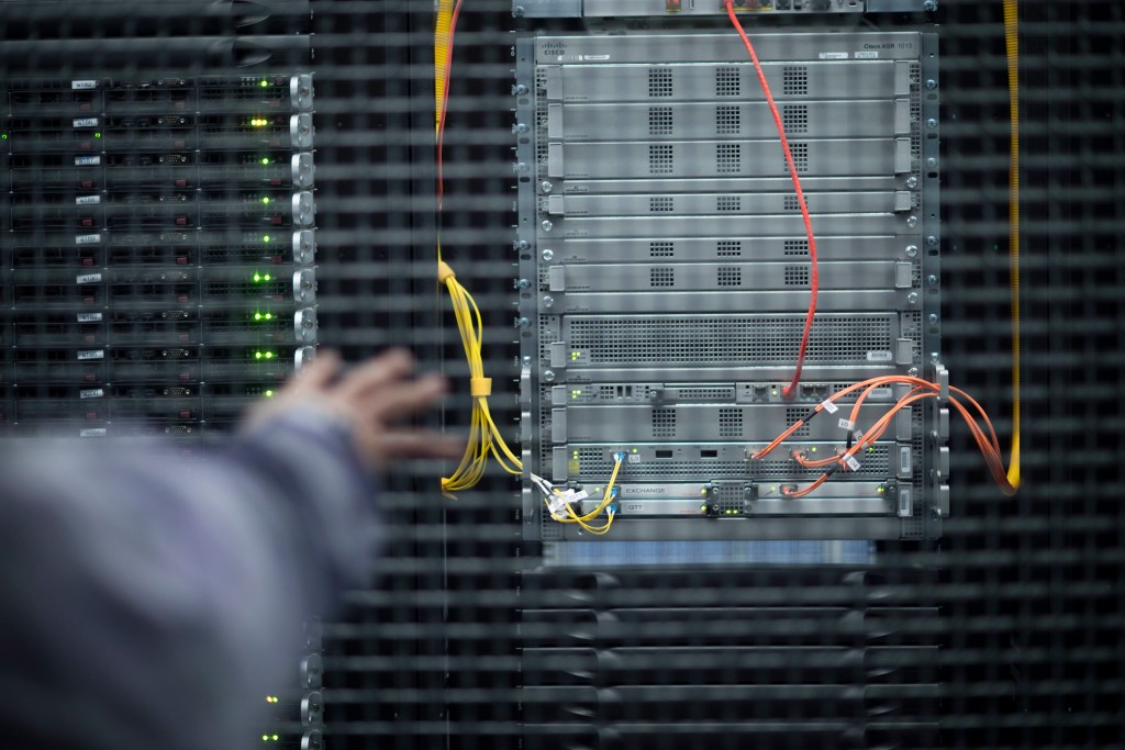 China's Sunway TaihuLight Supercomputer Is World's Top Supercomputer ...