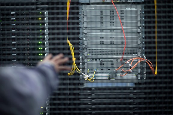 China's Sunway TaihuLight Supercomputer Is World's Top Supercomputer ...