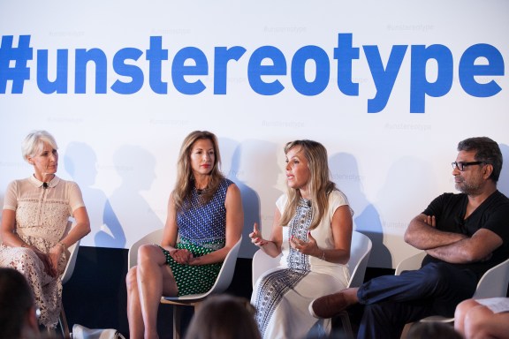 Just 3% of Global Advertisements Feature Working Women | Fortune