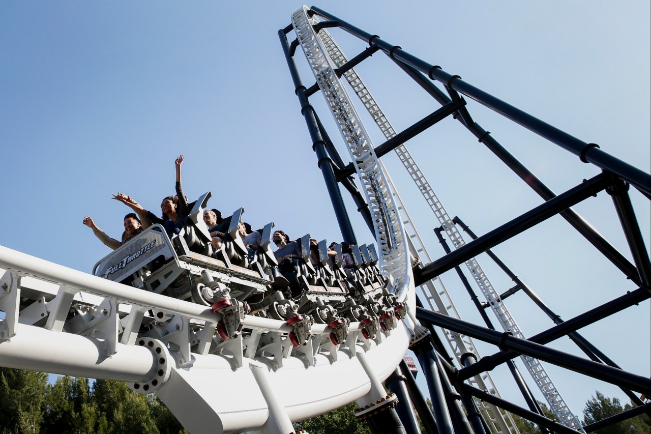 Six Flags Entertainment: Saudi Arabia Theme Parks Are in the Works ...