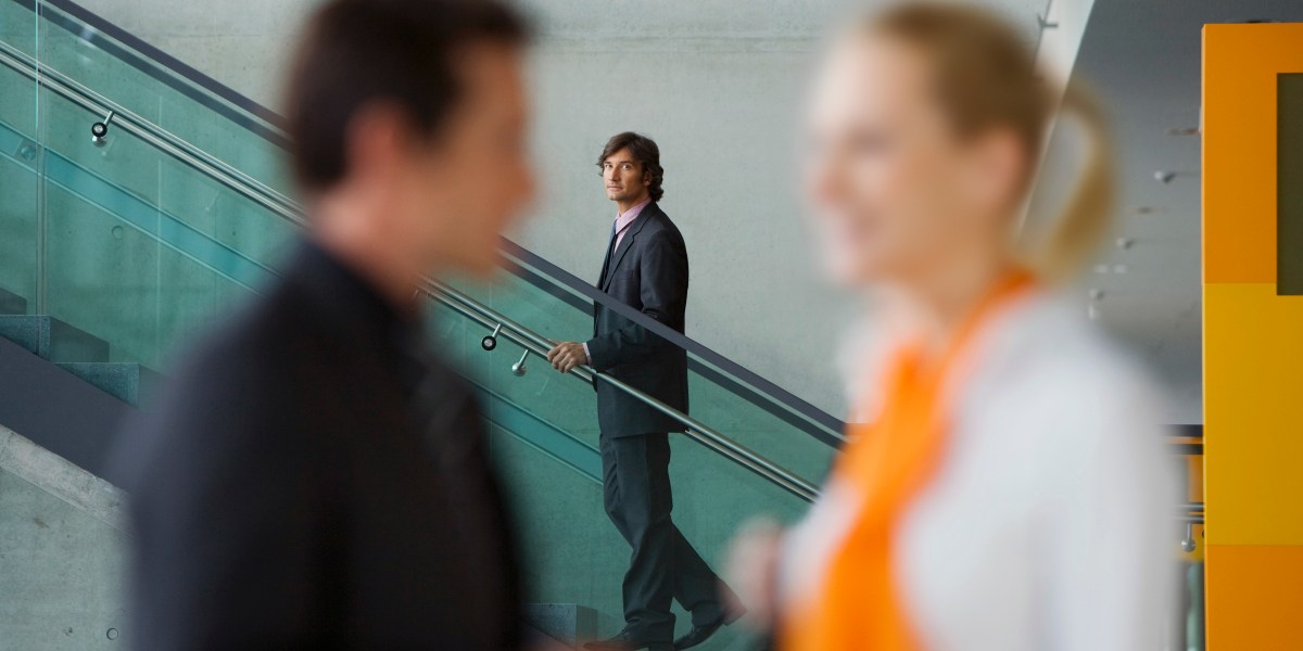 What You Need to Know About Hiring Your Friends | Fortune