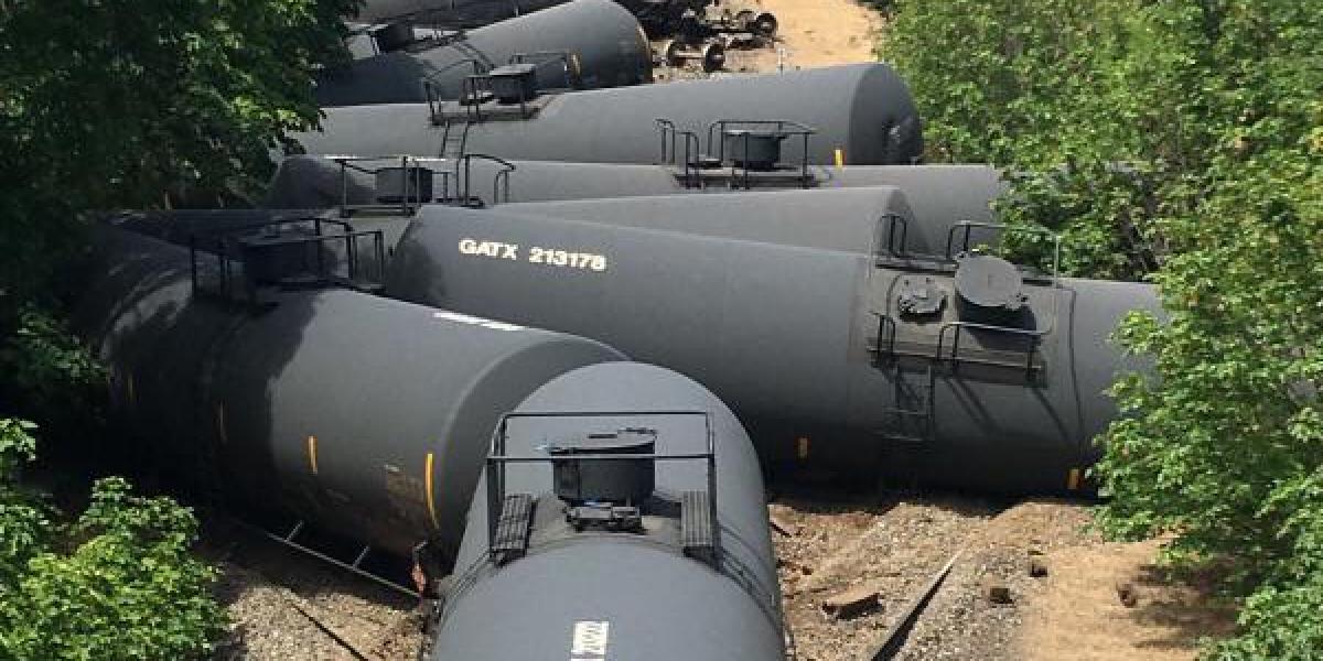 Oil Train Derails and Catches Fire in Oregon | Fortune