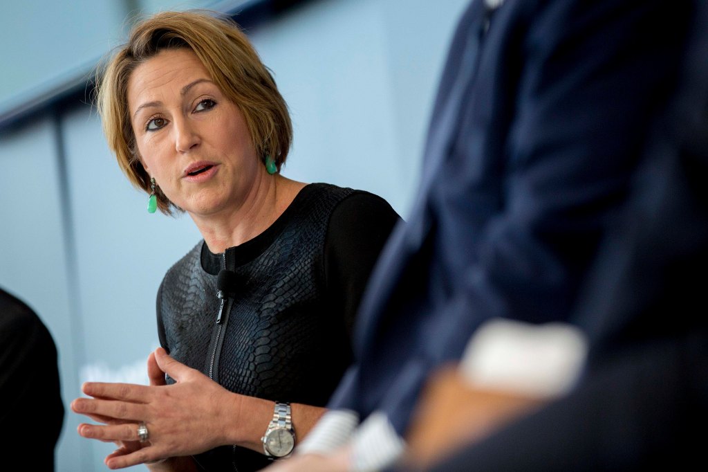 Mylan CEO Heather Bresch Will Testify Over EpiPen Price Hike | Fortune