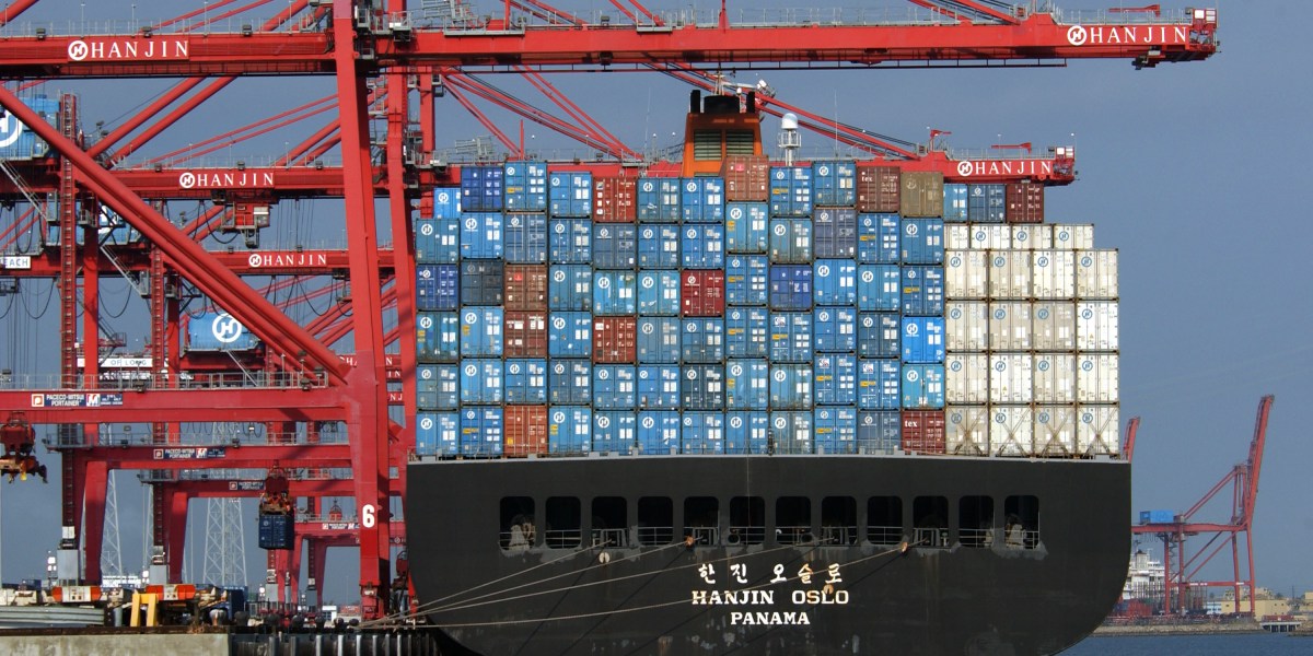 Stranded Hanjin Cargo Ship Finally Begins Unloading in U.S. | Fortune