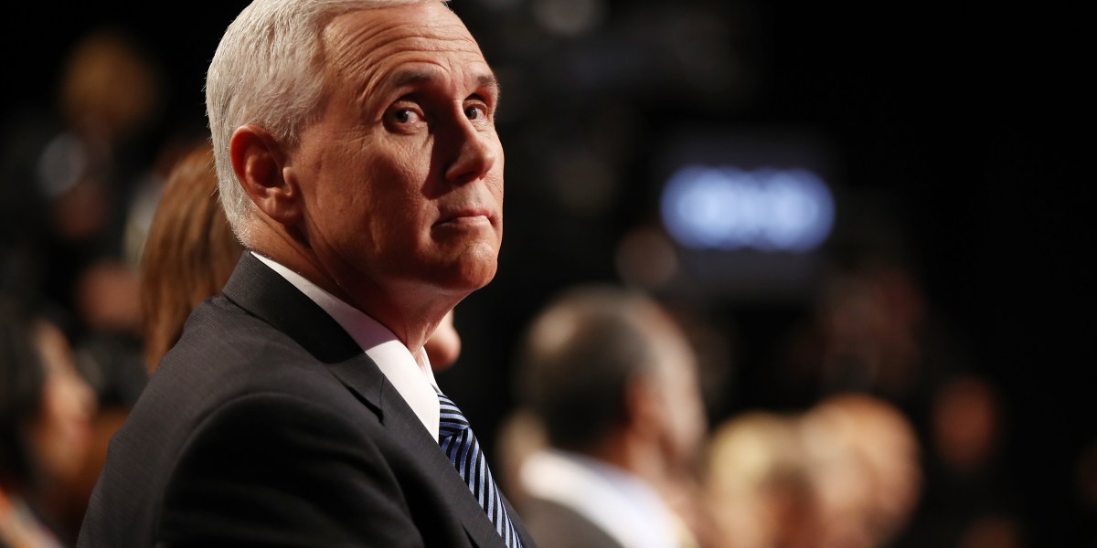 Hamilton Cast Delivers Powerful Message to Mike Pence During Curtain ...