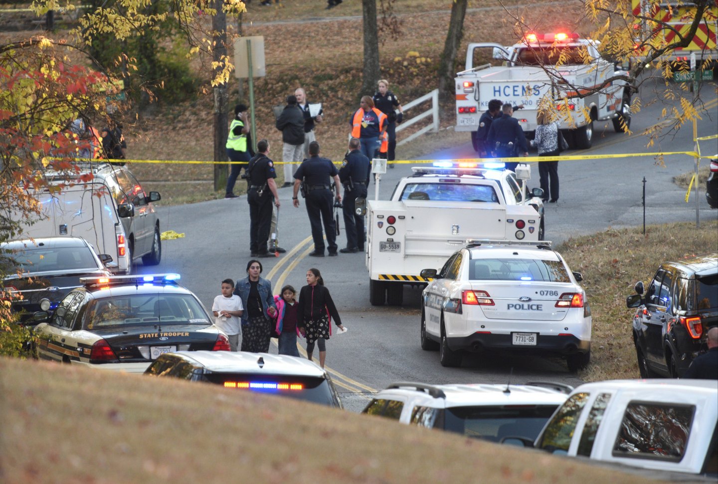 Chattanooga, Tennessee School Bus Crash Kills At Least 6: Authorities ...