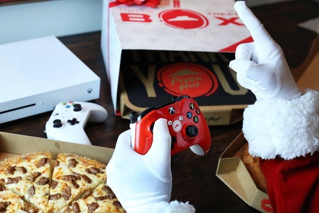 Pizza Hut Giving Xbox One S Consoles to Over 1,000 Customers | Fortune