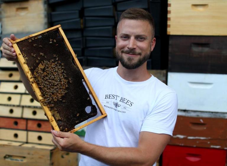 An On-Demand Service for Honey Bees? Best Bees Has Thought of That ...