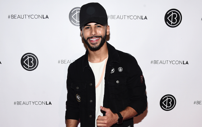 Adam Saleh‬‬: YouTube Star Removed From Delta Flight | Fortune