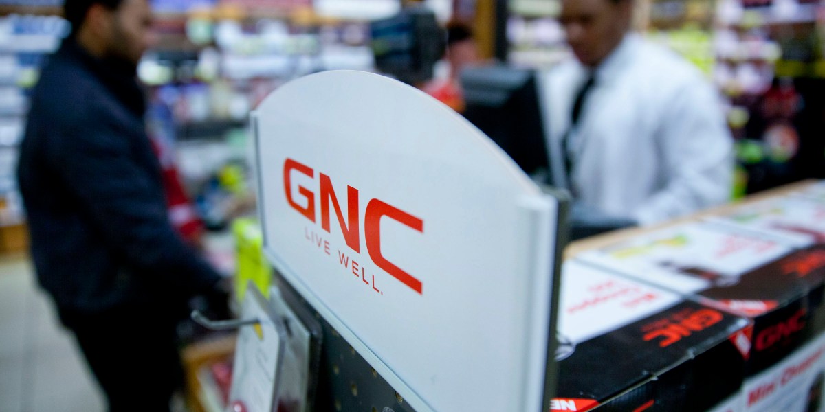 GNC Closes 4,464 Stores to Revamp Pricing, Lure Mobile Buyers | Fortune