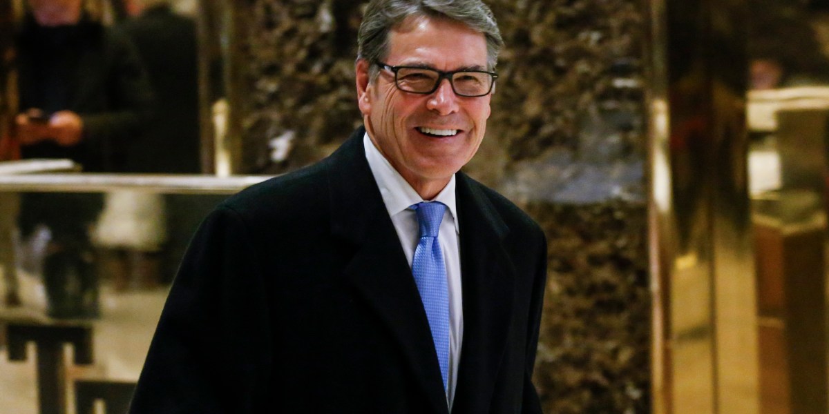Rick Perry Sits On The Dakota Access Pipeline Company Board | Fortune