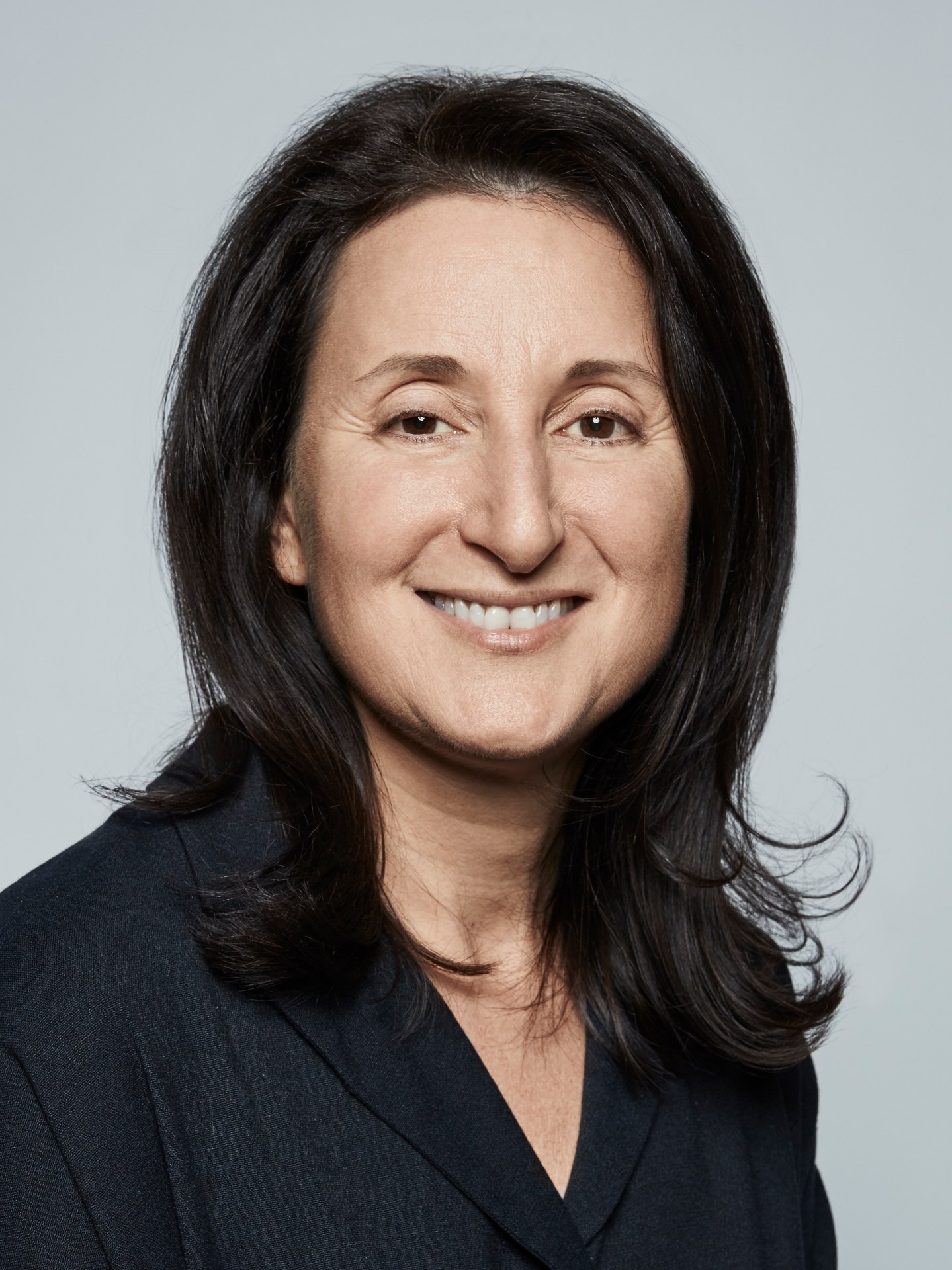 Airbnb's Executive Team Will Now Include eBay's Beth Axelrod | Fortune