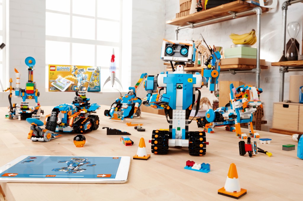 Lego Releases Lego Boost to Teach Coding to Kids | Fortune