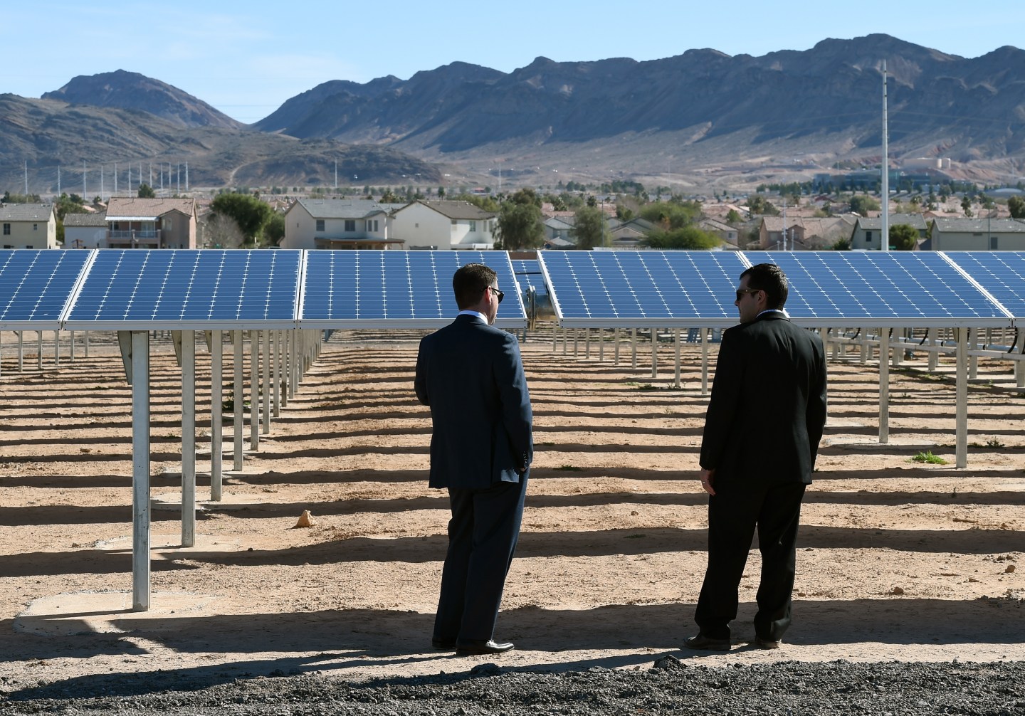 Trump's 'Solar Wall' Talk Boosts Green Energy Stocks | Fortune