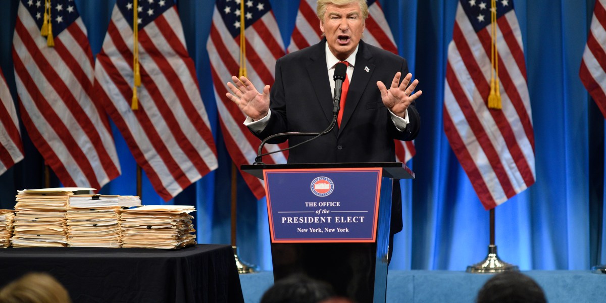 Alec Baldwin Returns as Donald Trump on SNL: 'Prepare to Go to War ...